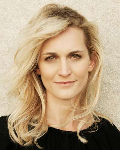 Actress Tucker talks about being on camera - The Royal Gazette ...