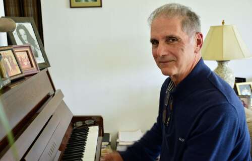 From Bermuda’s boom years to Covid, Tom Ray keeps playing - The Royal ...