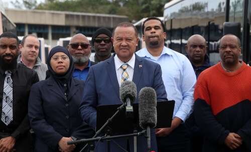 Full bus service to save $1m a year on minibuses - The Royal Gazette ...