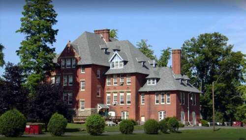 DCFS ordered to do Pati review on US school - The Royal Gazette ...